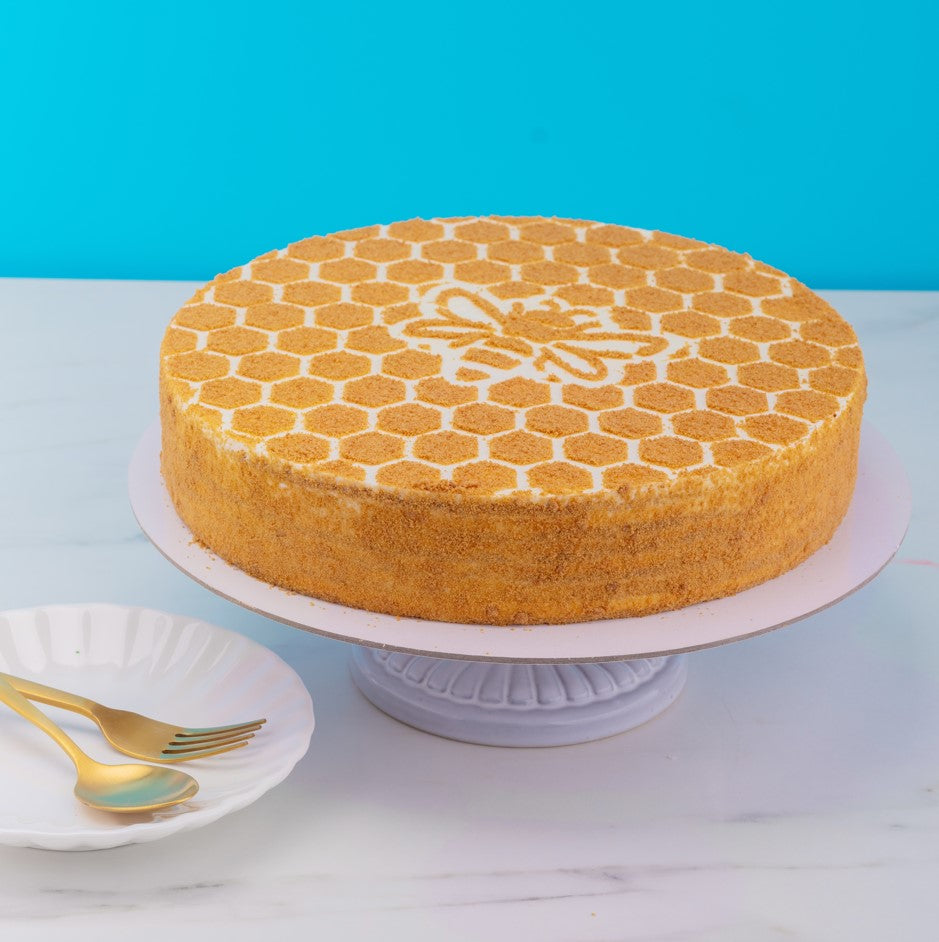 Signature Cakes | Order Cake Online | Best Cake In Dubai – Mister Baker